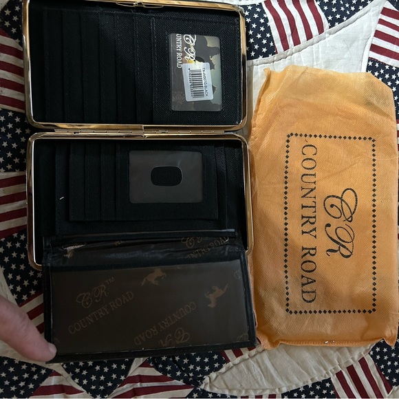 Country Road | Bags | Country Road Texas Hard Side Clutch Wallet | Poshmark